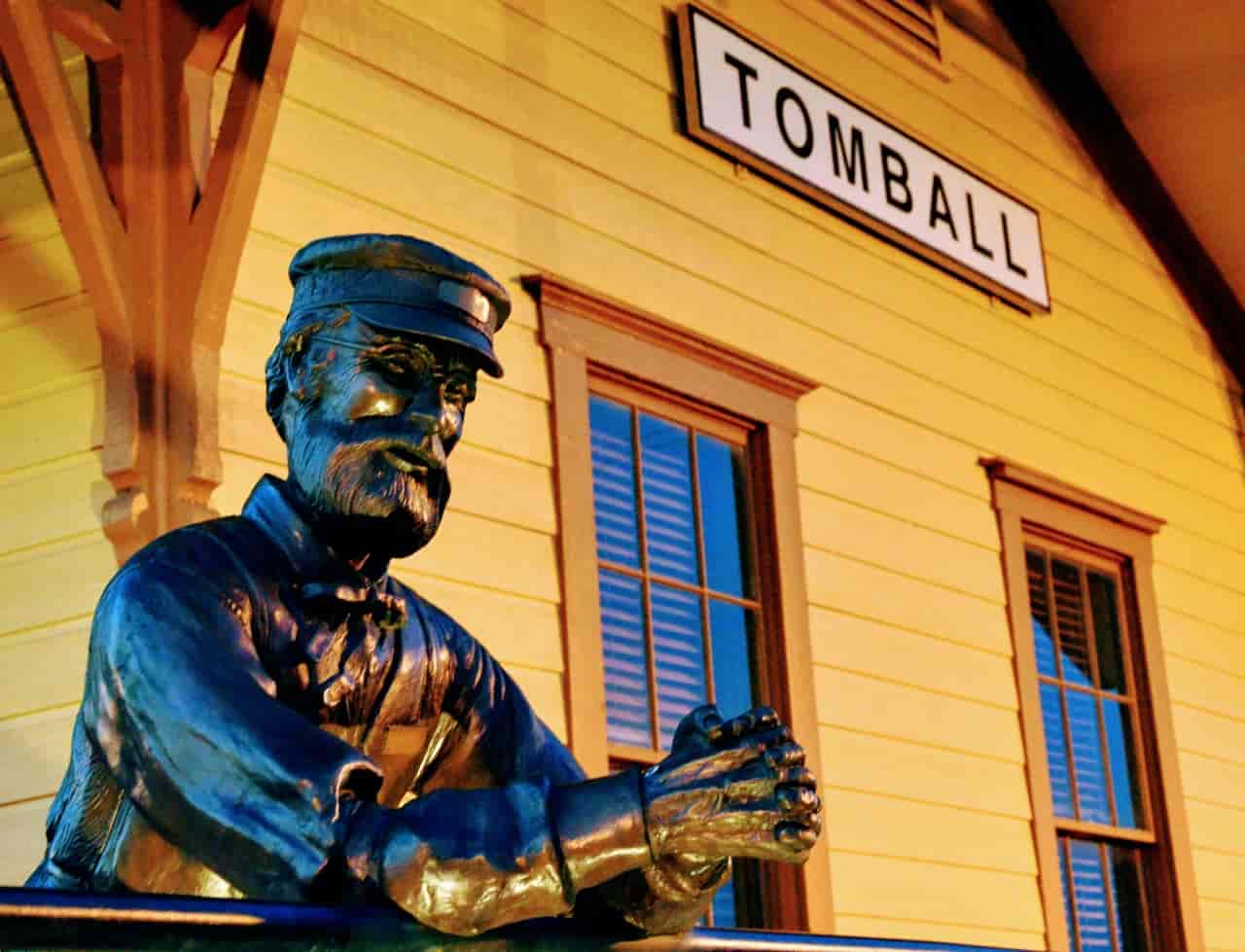 Ghost Walk - Old Town Spring and Tomball Ghost tours. Discover the truth.
